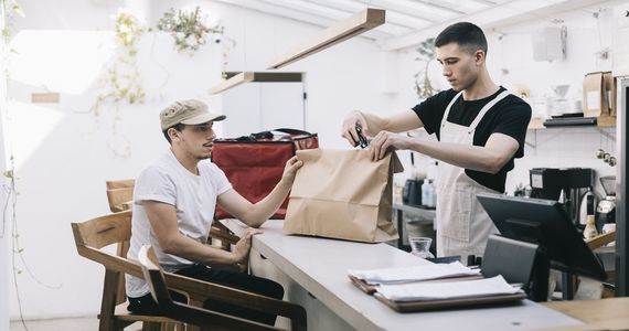 How to Pivot Your Restaurant Business Model in 6 Steps