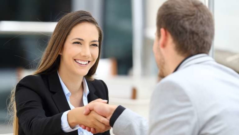 Restaurant Manager Job Description & How to Hire One