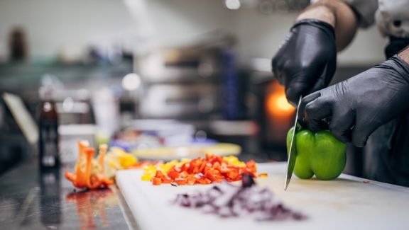 How to Reduce Food Waste in Restaurants: 16 Tips | TouchBistro