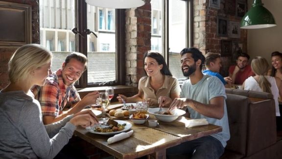 5 Restaurant Loyalty Program Ideas to Drive Repeat Business