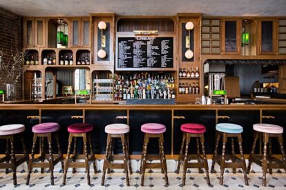 18 Restaurant Bar Design Ideas and Layouts for 2025