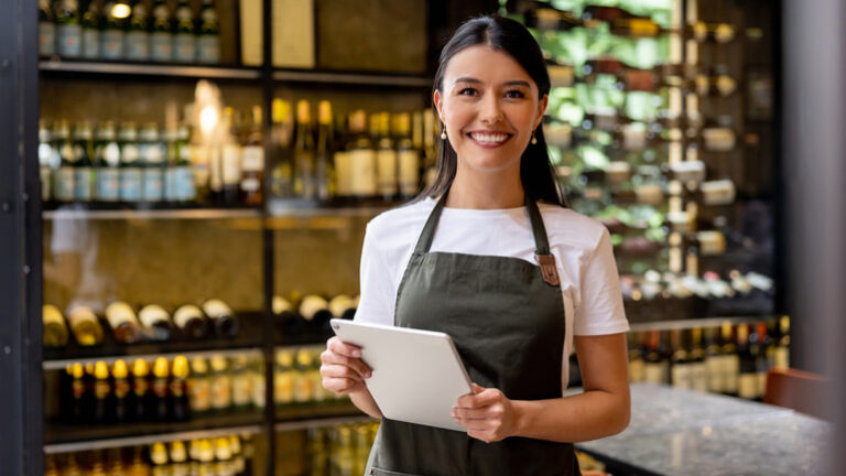 How to Manage Restaurant Staff Successfully