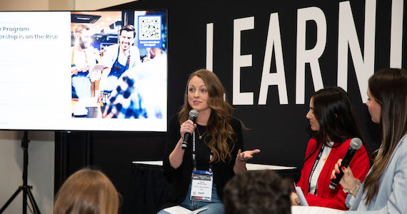 How to Put Value on the Menu With Restaurant Loyalty Programs